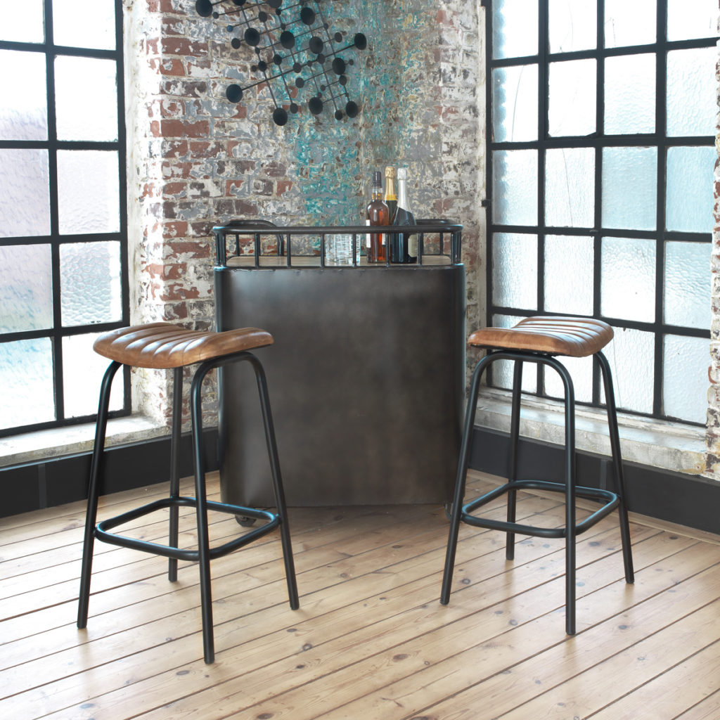 4 styles de tabouret de bar en métal ! - Le blog déco de Made in Meubles